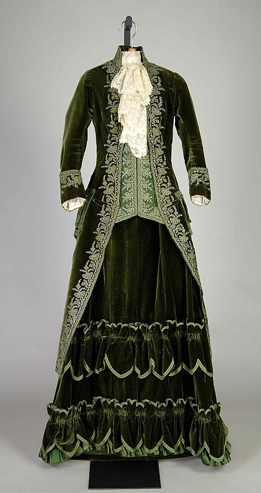 Defining the Late 1880s Look… | Lily Absinthe