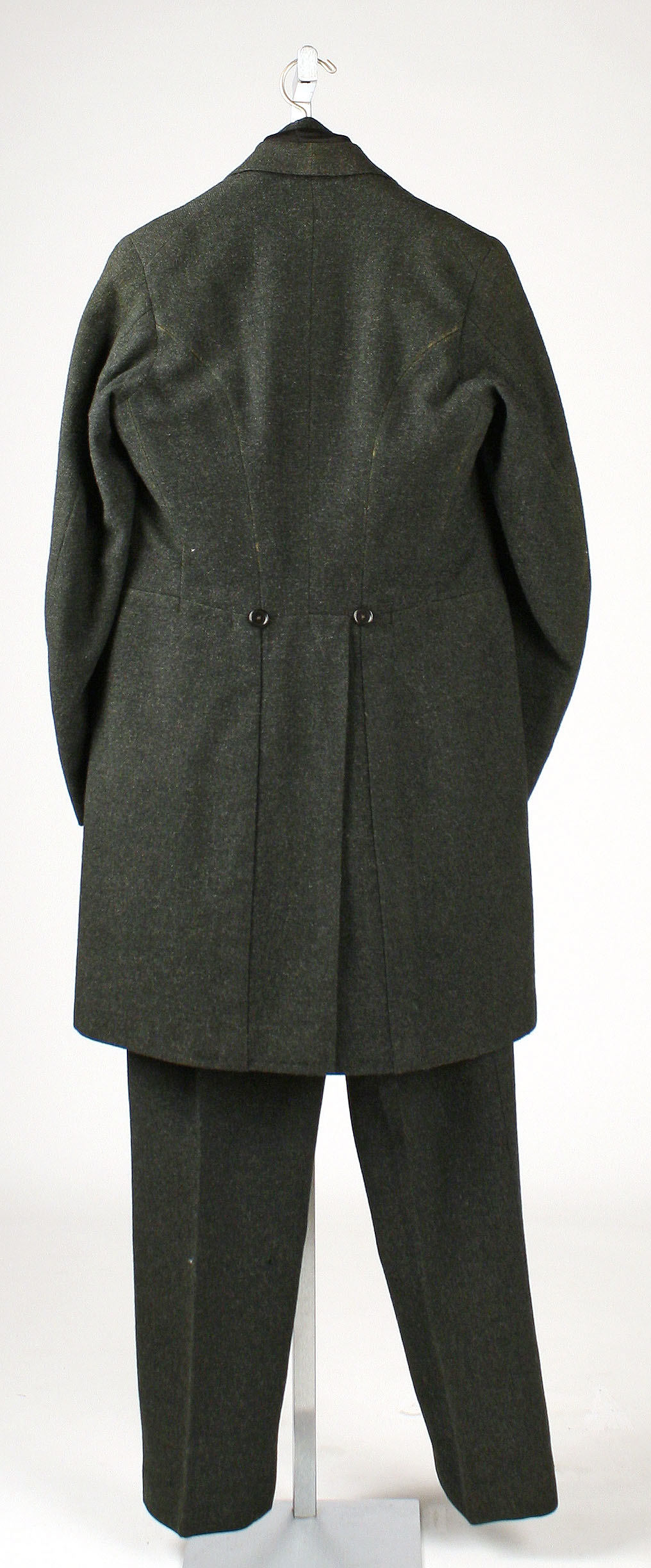 Sack Suit c. 1890 | Lily Absinthe