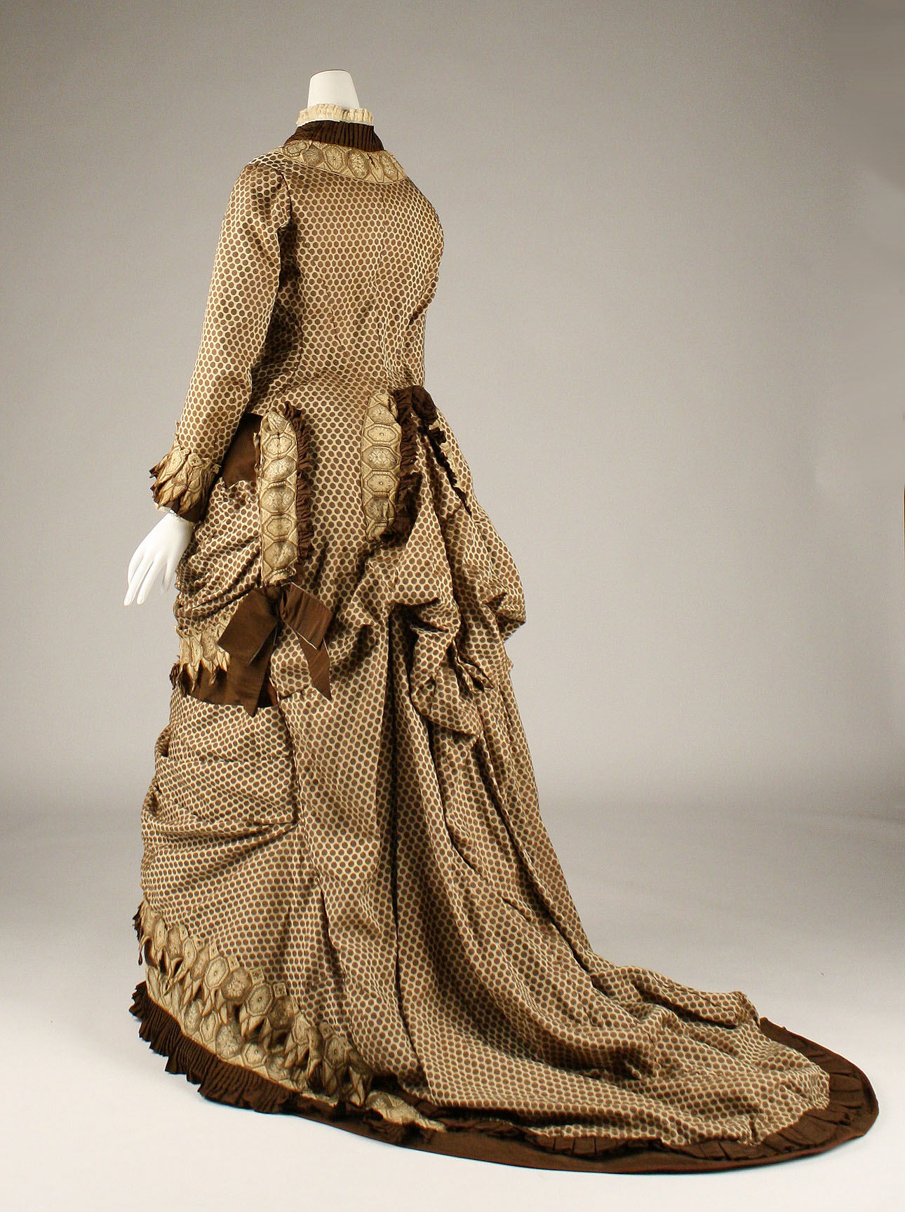 Day Dress c. 1873-1879 | Lily Absinthe